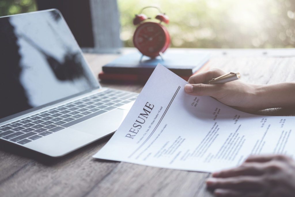 Création de CV | 5 astuces puissantes (la 4e est incontournable !)